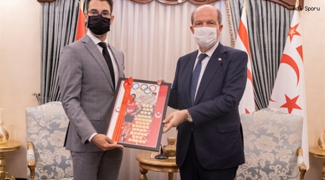 Cumhurbaşkanı Tatar Yiğitcan Hekimoğlu’nu Kabul Etti - Atletizm - Ada Sporu Cumhurbaşkanı Tatar Yiğitcan Hekimoğlu’nu Kabul Etti - Atletizm - Ada Sporu